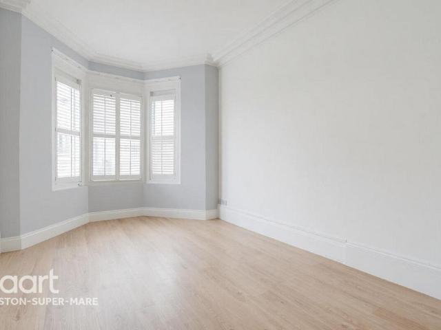 All Saints Road, WESTON SUPER MARE 2 bed flat to rent £1,000 pcm £231 pw