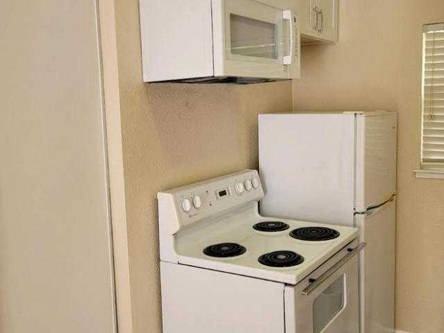 All Single Story Apartment Community Studio Apartment for Rent at 1901 Montecito Ave, Mountain View, CA 94043