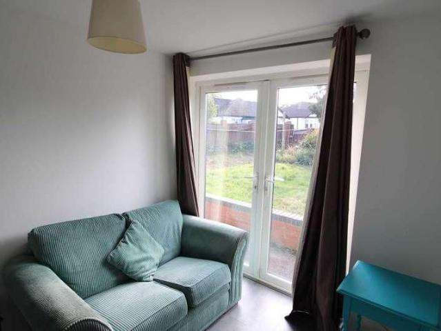 Allandale Crescent, Potters, EN6
