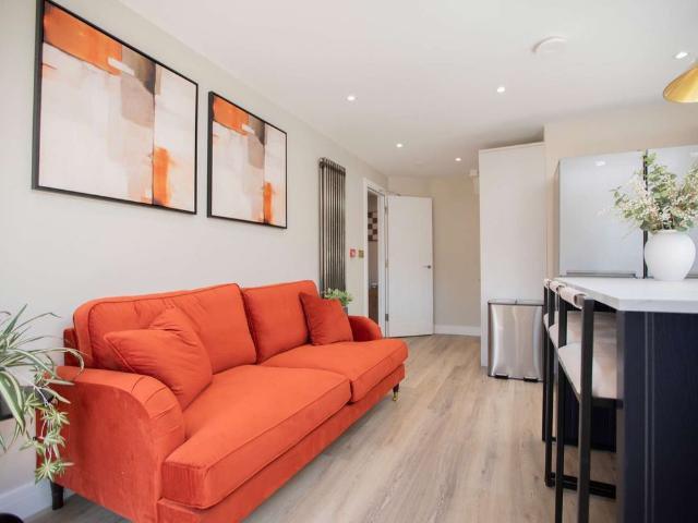 Allaway Avenue Room 3