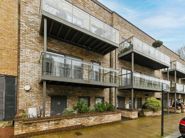 Allcroft Road, Kentish Town, London NW5, 1 bed flat to rent, £2,650 pcm | PrimeLocation