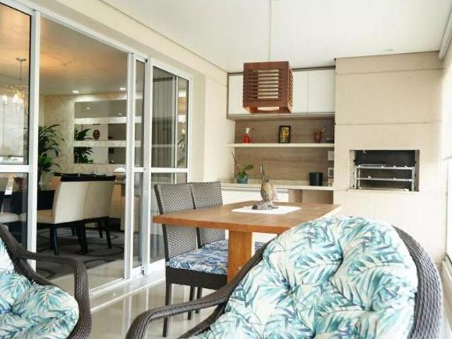 Allegri Tatuapé O P O R T U N I D A D E Ú N I C A Lindo apartamento c/ ampla varanda gourme