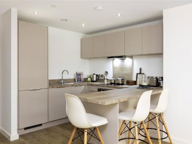 Allegro, 3 Exchangee Square, The. 2 bed apartment to rent £1,510 pcm £348 pw