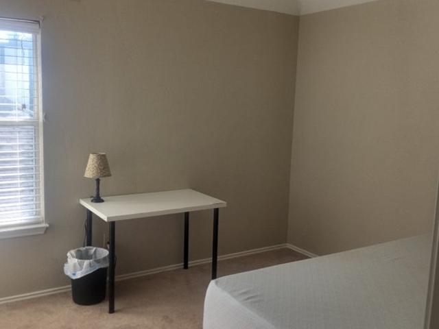 Allen nice room for rent