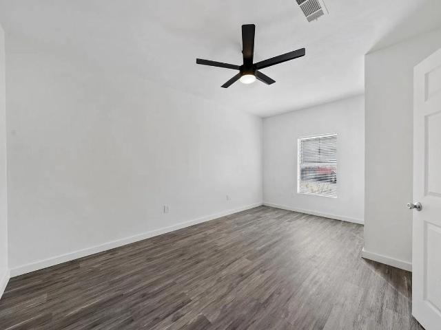 Allen Place 3 Bedroom Apartment for Rent at 512 Daughtrey Ave, Waco, TX 76706 Baylor