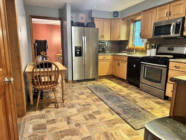 Allen Rd, Home For Sale