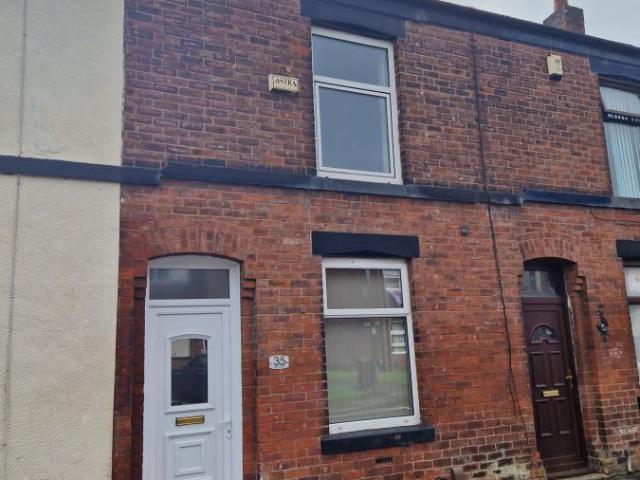 Allen Street, Radcliffe, Manchester M26, 2 bed terraced house to rent, £850 pcm | PrimeLocation