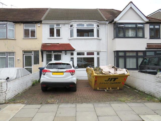 Allenby Road, Southall UB1, 3 bed terraced house to rent, £2,300 pcm | PrimeLocation