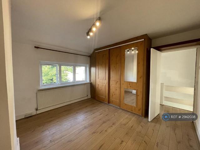 Allenby Road, Southall, UB1 4 bed terraced house to rent £2,900 pcm £669 pw