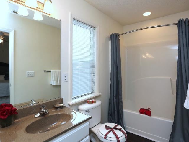 Allerton Place 1 Bedroom Apartment for Rent at 3201 Allerton Cir, Greensboro, NC 27409