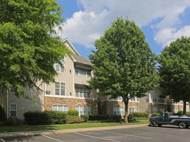 Allerton Place 3 Bedroom Apartment for Rent at 3201 Allerton Circle, Greensboro, NC 27409