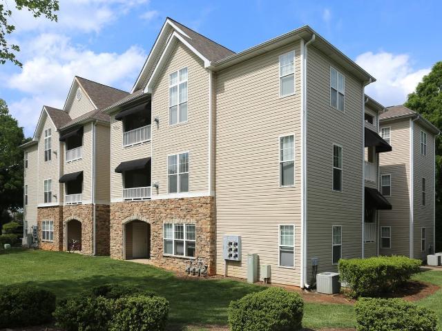Allerton Place 3 Bedroom Apartment for Rent at 3201 Allerton Circle, Greensboro, NC 27409