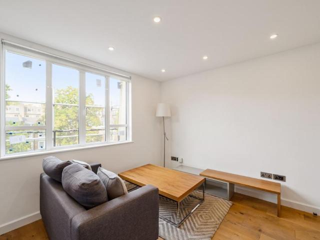 Alleyn Court, Sussex Gardens, W2 1 bed apartment to rent £2,405 pcm £555 pw