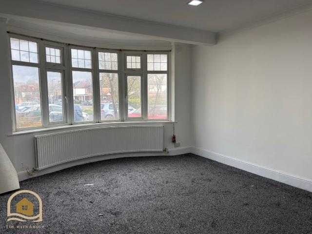 Alleyn Park, Southall UB2, 4 bed semi detached house to rent, £3,500 pcm | PrimeLocation