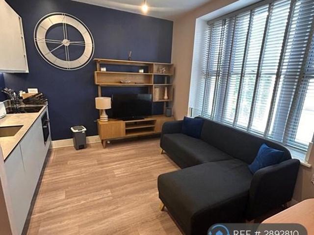 Alliance House, Bristol, BS1 1 bed flat to rent £1,675 pcm £387 pw