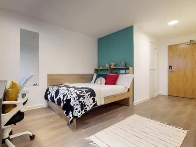 Alliot House, 4 Forest Road, London, E17 6JJ, United Kingdom | Room for rent #154603242 | Rentberry