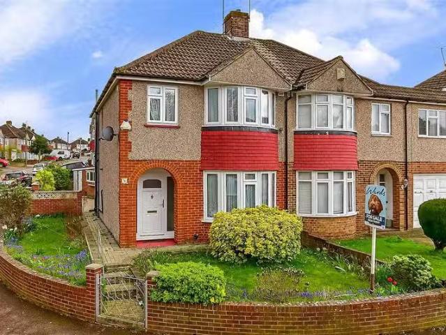 Allington Drive, Strood, Rochester, Kent 3 bed semi detached h.