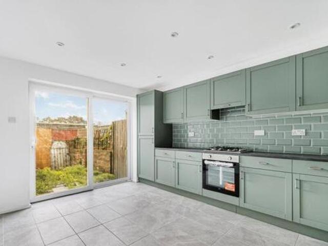 Allingham Close, London, 4 Bedroom Terraced