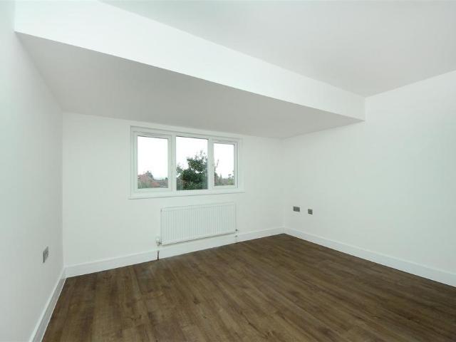 Allison Road, W3 1 bed apartment to rent £1,775 pcm £410 pw