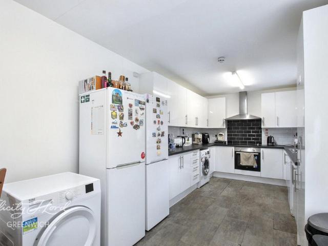 Alloa Road, London 1 bed in a house share to rent £1,075 pcm £248 pw