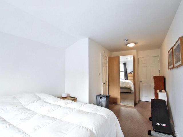 Alloa Road, London 1 bed in a house share to rent £1,075 pcm £248 pw