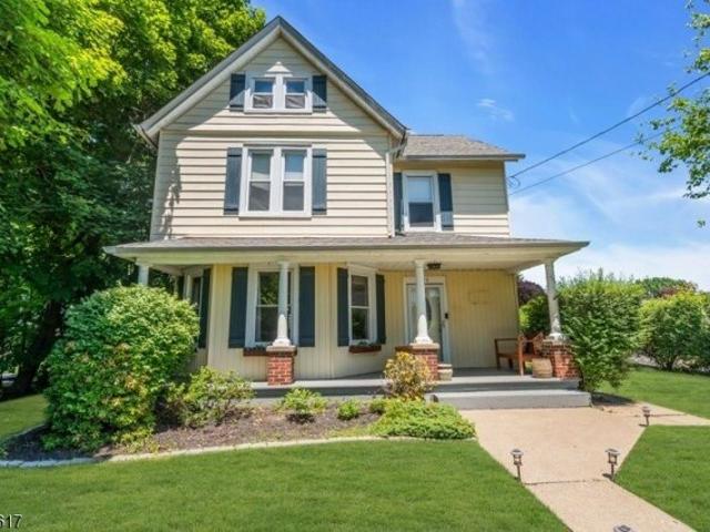 Alpha St, Alpha, Home For Sale