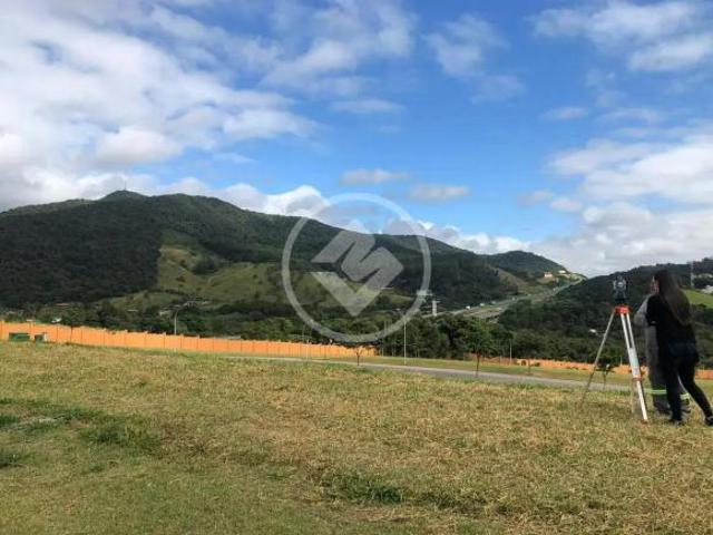 ALPHAVILLE JUNDIAÍ | TERRENO PRONTO PARA CONSTRUIR