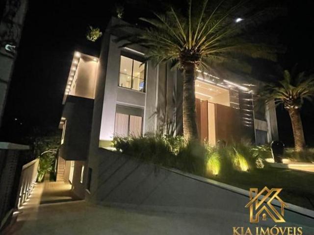 Alphaville Residencial 2 Mansão totalmente decorada à venda no condomínio Tamboré 2