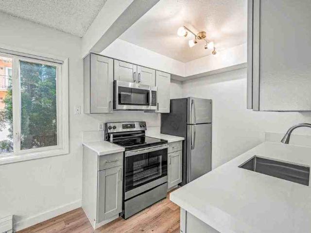 Alpine by Trion Living 2 Bedroom Apartment for Rent at 3750 Sw 108th Ave, Raleigh Hills, OR 97005 Raleigh Hills