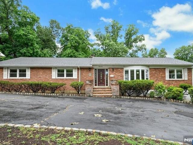 Alpine Dr, Wayne, Home For Sale
