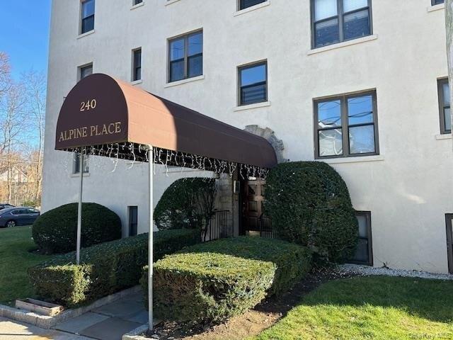 Alpine Pl Apt A, Eastchester, Property For Sale