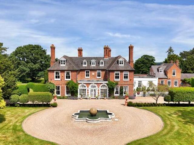 Alrewas, Burton on trent, Equestrian Facility For