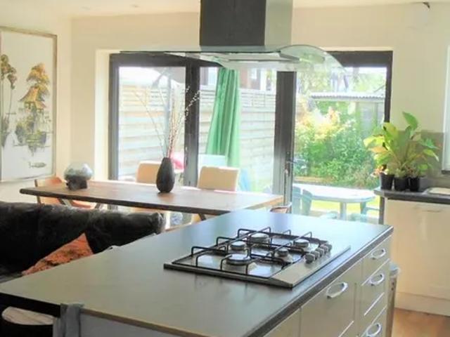 Alston Close, Thames Ditton, KT6 5QE, United Kingdom | 3 bed house for rent #110609540 | Rentberry