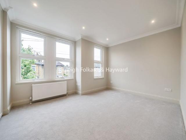 Alston Road, London, SW17