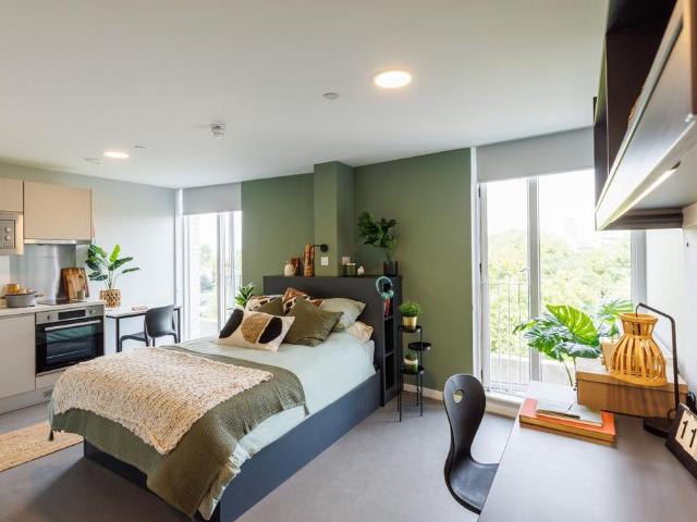 Alscot Road 1 bed private hall to rent £1,408 pcm £325 pw