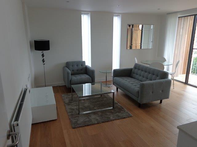 Altus House, Bromley Road, SE6 1 bed flat to rent £1,450 pcm £335 pw