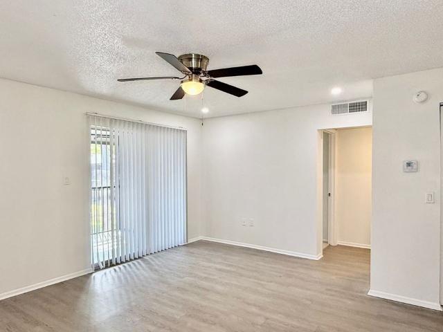 Altura Largo 1 Bedroom Apartment for Rent at 2200 Gladys St, Largo, FL 33774
