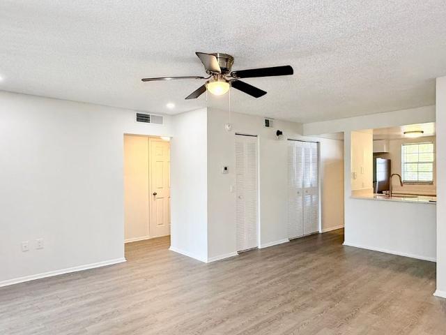 Altura Largo 1 Bedroom Apartment for Rent at 2200 Gladys St, Largo, FL 33774
