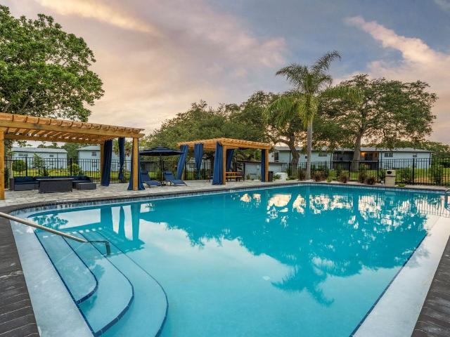 Altura Largo 2 Bedroom Apartment for Rent at 2200 Gladys St, Largo, FL 33774