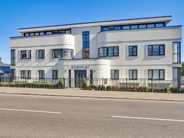 Altura Place, Great Dunmow CM6, 1 bed flat to rent, £1,500 pcm | PrimeLocation