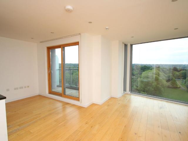 Altyre Road, Croydon CR0, Studio to rent, £1,150 pcm | PrimeLocation