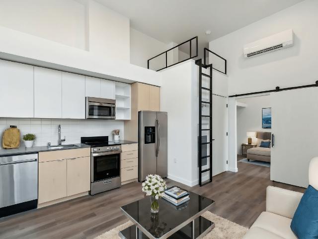 Alt Capitol Hill 2 Bedroom Apartment for Rent at 421 Belmont Ave E, Seattle, WA 98102 Broadway
