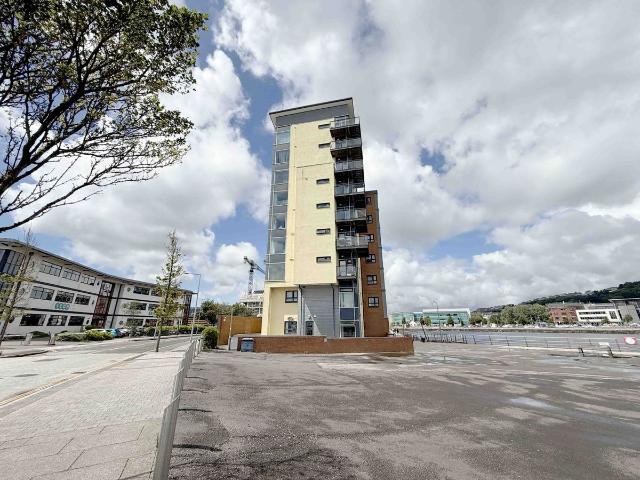 Altamar, Kings Road SA1, 2 bed flat to rent, £1,200 pcm | PrimeLocation