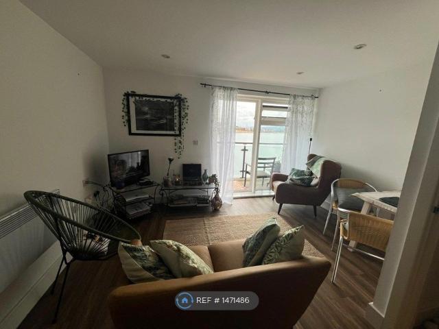 Altamar, Swansea SA1, 1 bed flat to rent, £950 pcm | PrimeLocation