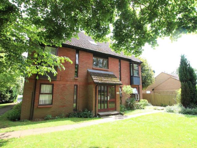 Alterton Close, WokingProperty for lettings Seymours