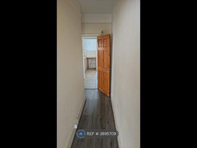 Althorp Road, Luton LU3, 2 bed terraced house to rent, £1,475 pcm | PrimeLocation
