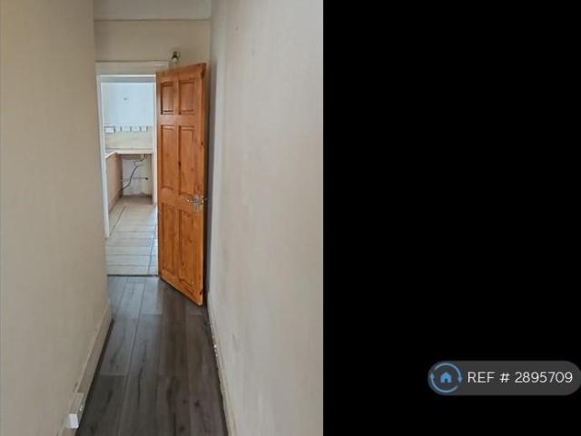 Althorp Road, Luton, LU3 2 bed terraced house to rent £1,475 pcm £340 pw