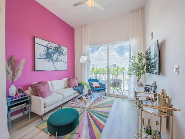 Altis Little Havana Apartments Studio Apartment for Rent at 2100 Sw 8th St, Miami, FL 33135 Coral Way