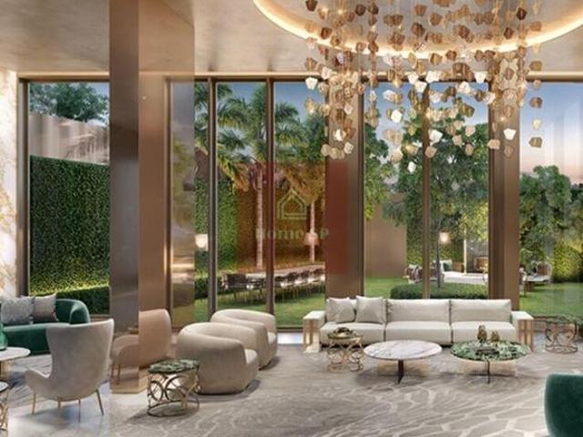 Altíssimo padrão, 493 m2, 5 suítes, 5 vagas. Com quadra de tênis