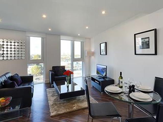 Altitude Apartments, Alie Street E1, 2 bed flat to rent, £3,899 pcm | PrimeLocation